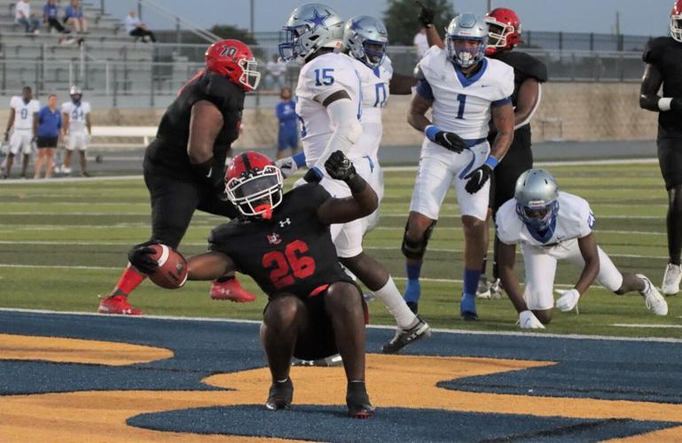 Navarro Football: Dawgs flip season upside down | Sports ...