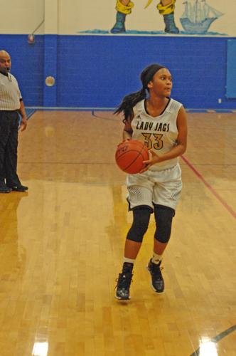 Girls Region 3-2A Area Round playoffs: Hubbard pays back Mart, 69-52 ...