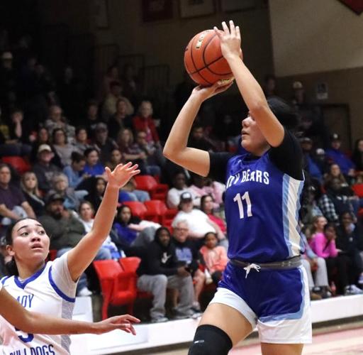 GC Girls Basketball: La Familia! Frost girls head to playoffs as a family | Sports ...