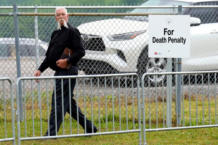 Tennessee fails to execute Tony Carruthers after IV difficulties. State ...