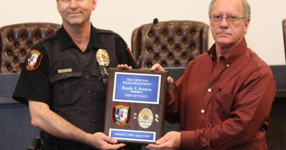 City hosts retirement ceremony for Chief Bratton | News ...