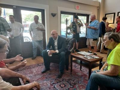 Ellzey meets with constituents over dessert | News | corsicanadailysun.com