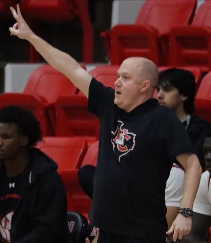 Navarro Basketball: Bulldogs down Lee 71-61 | Sports ...