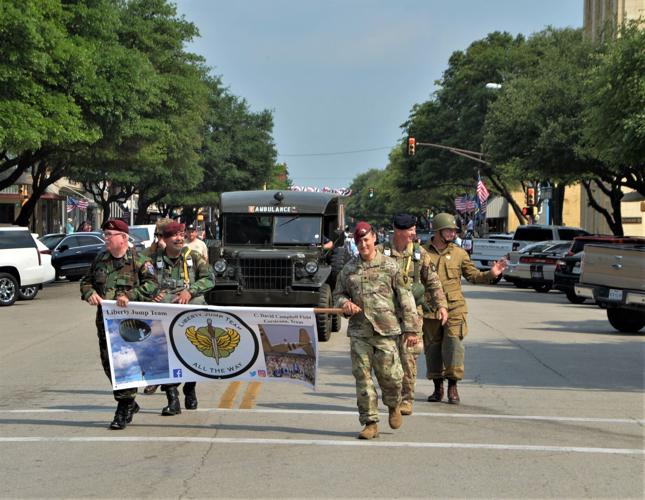 PHOTOS: Texas Veterans Parade | News | corsicanadailysun.com