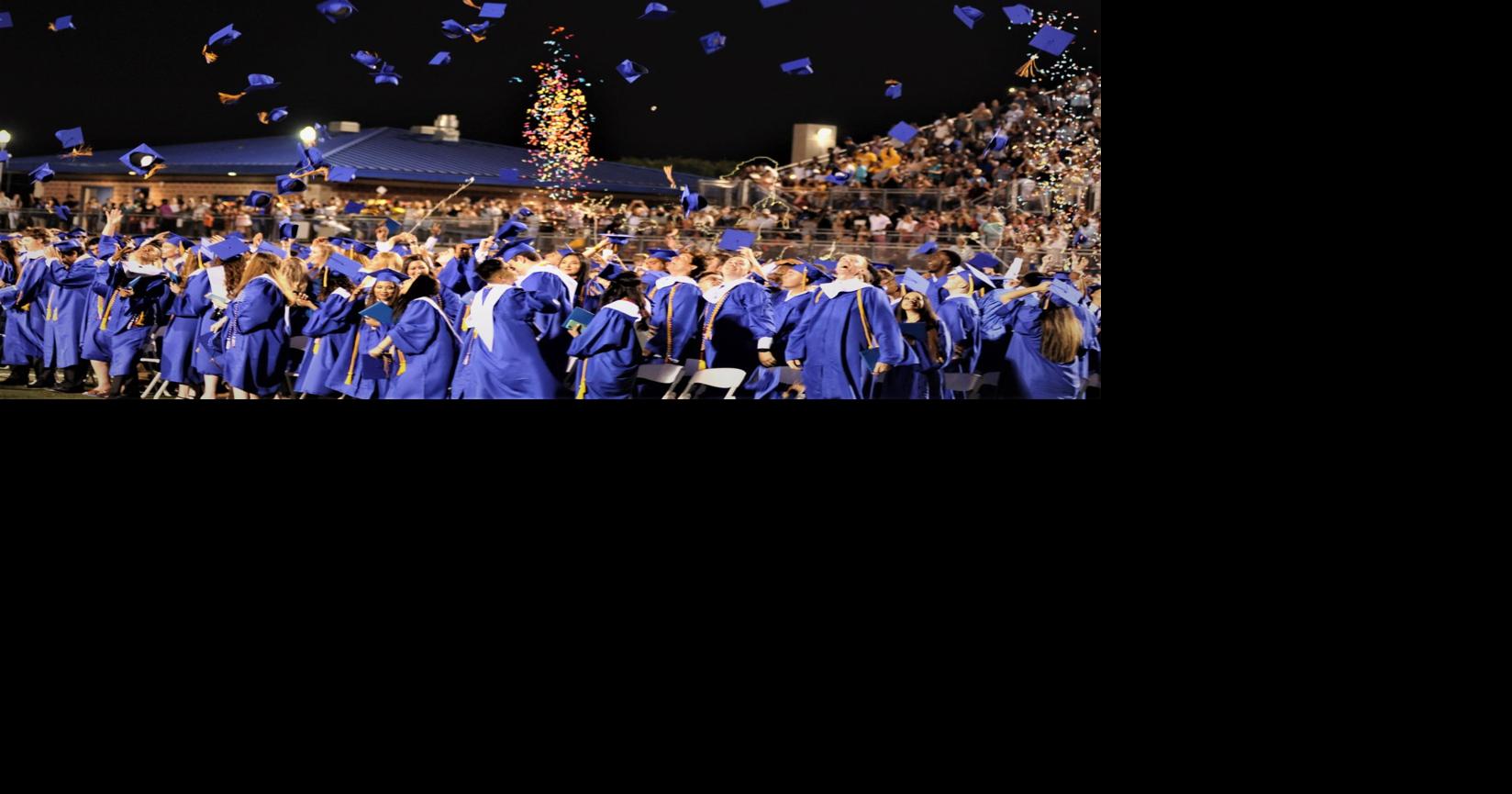 PHOTOS: Corsicana High School Graduation | News | corsicanadailysun.com