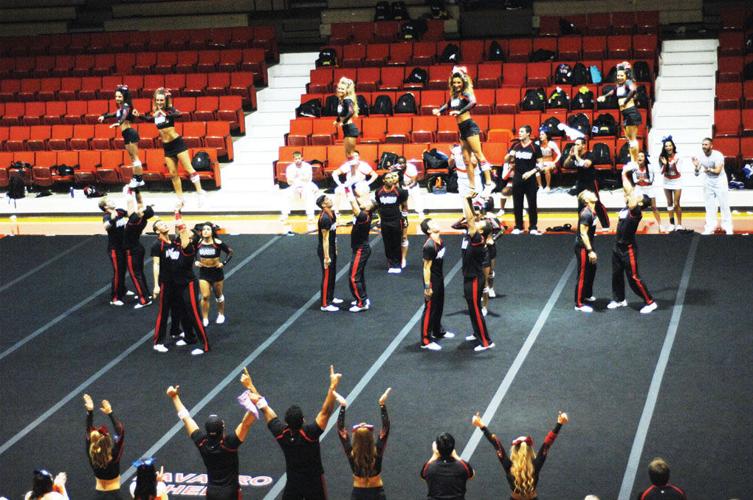 Navarro College Cheerleaders ready for nationals | News ...