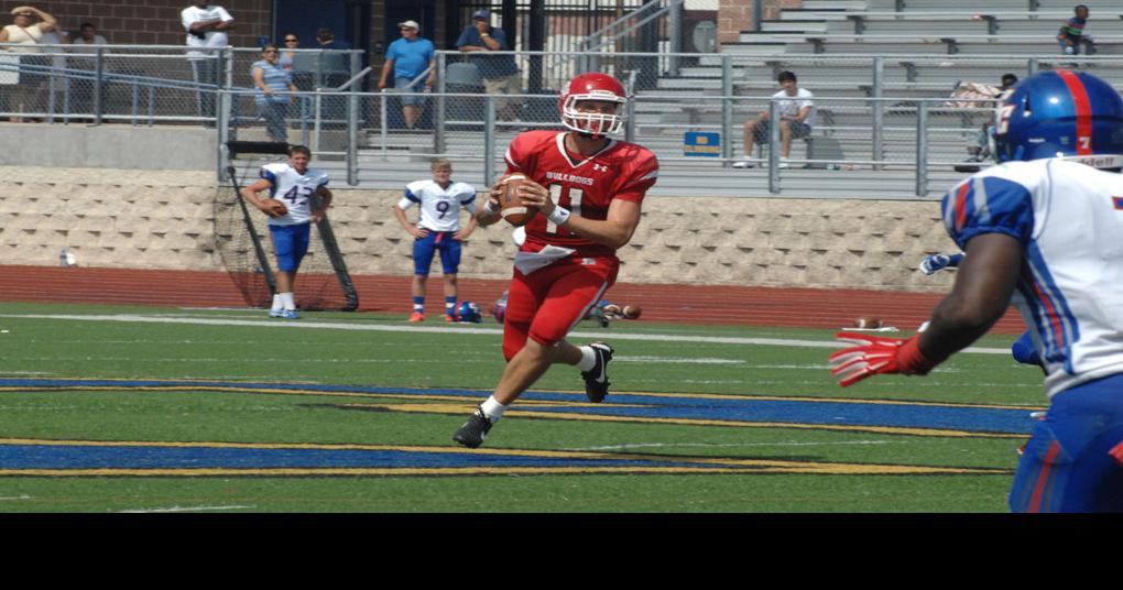 Navarro Football: Earp emerges as a leader | Sports | corsicanadailysun.com