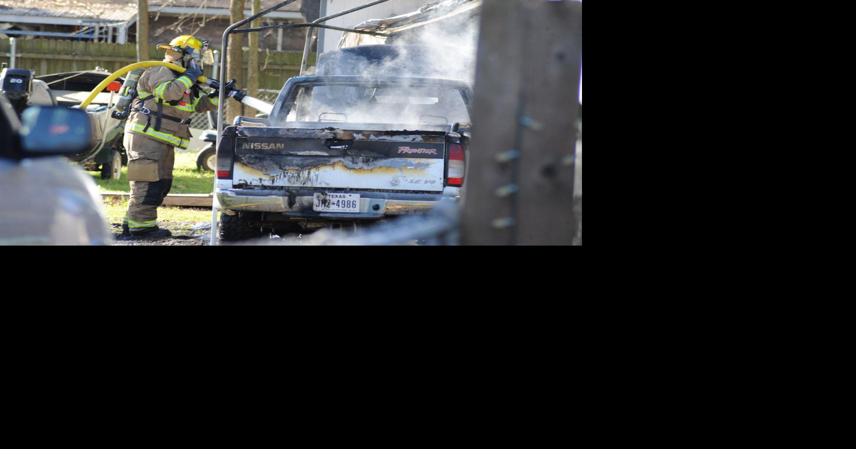 Corsicana Fire Rescue contains vehicle fire | News | corsicanadailysun.com