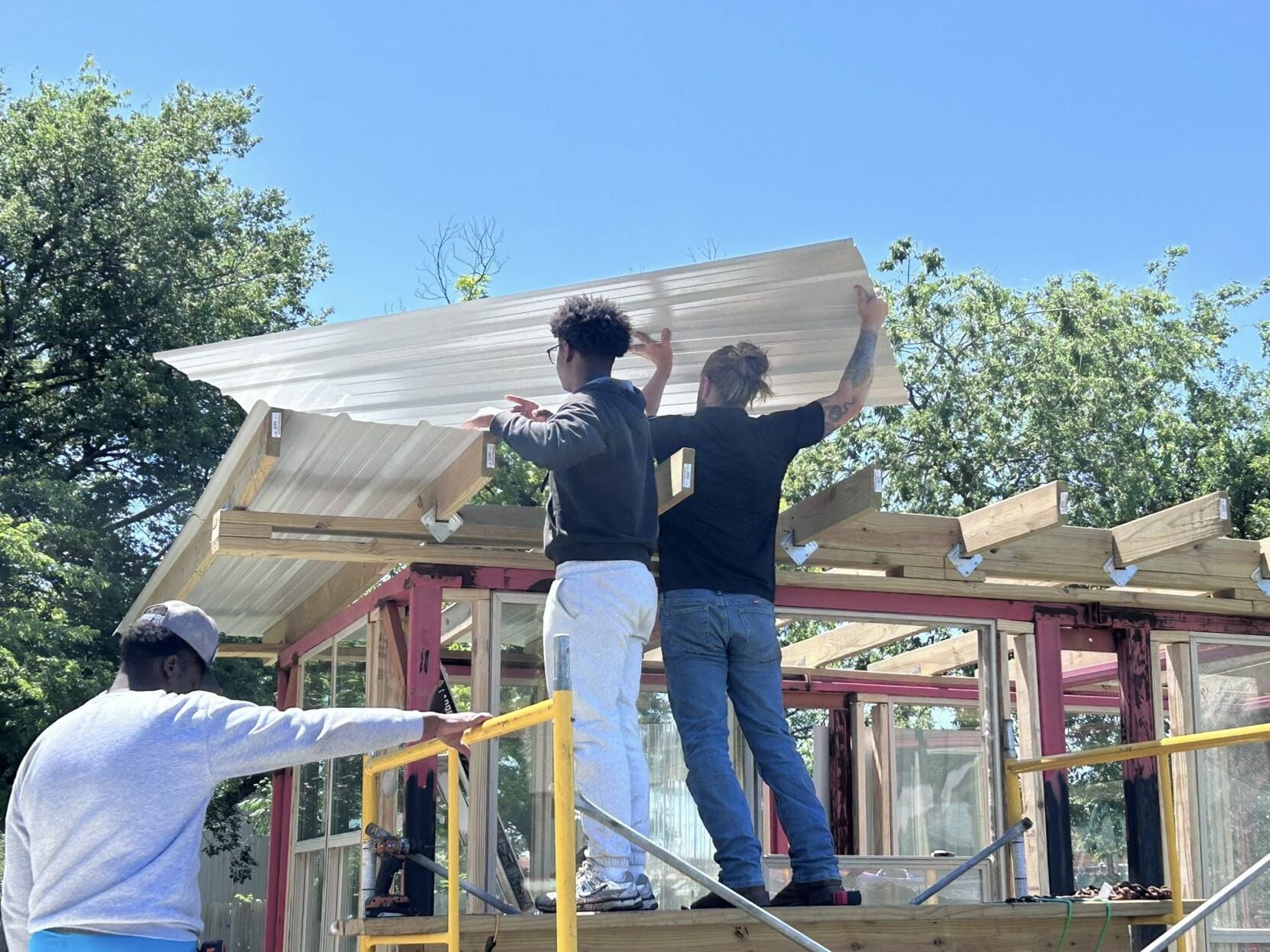 Compassion Corsicana gets some community help on greenhouse build ...