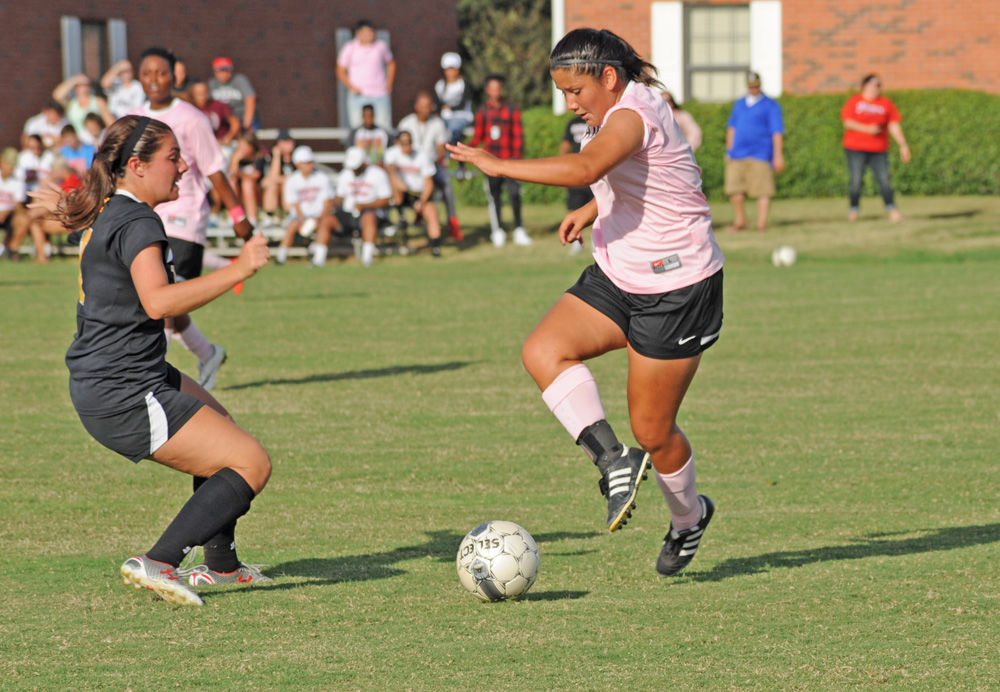 Navarro Soccer: No. 9 Bulldogs beat No. 3 Tyler 4-1 | Sports ...