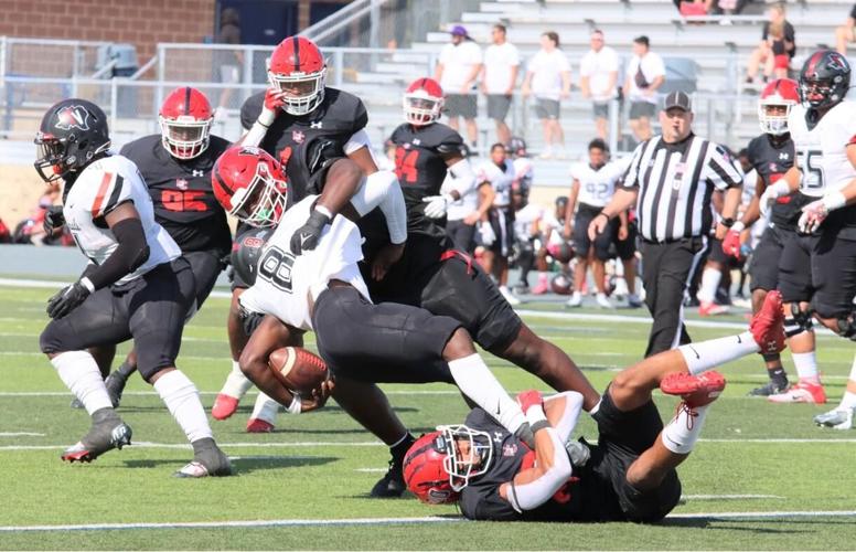 Photos: Paul Borsellino's photos from the Navarro-TVCC football game ...