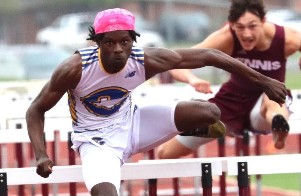 GC Track: Corsicana's Ja'Shaun Lloyd breaks national record in 110 ...