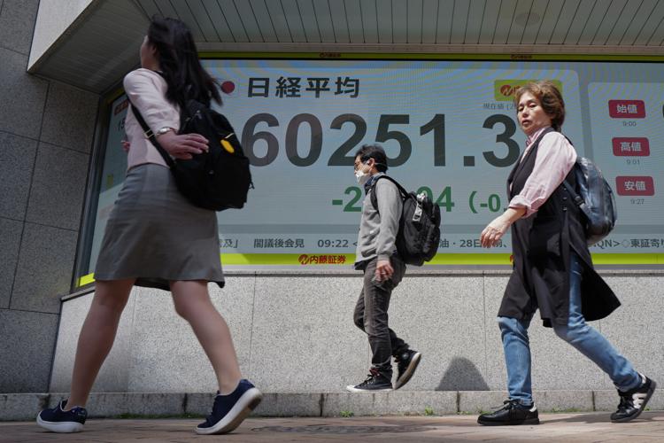 Sinking AI stocks and rising oil prices weigh on Wall Street | Nation ...