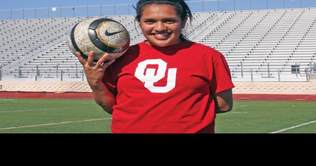 Castaneda leans on immediate, soccer relationships | Sports ...