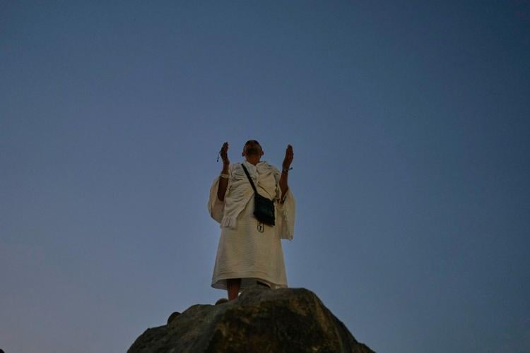 Muslim pilgrims converge on Mount Arafat in Saudi Arabia as the Hajj ...