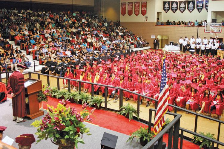 Cook, Barton to address Navarro graduates | Local News ...