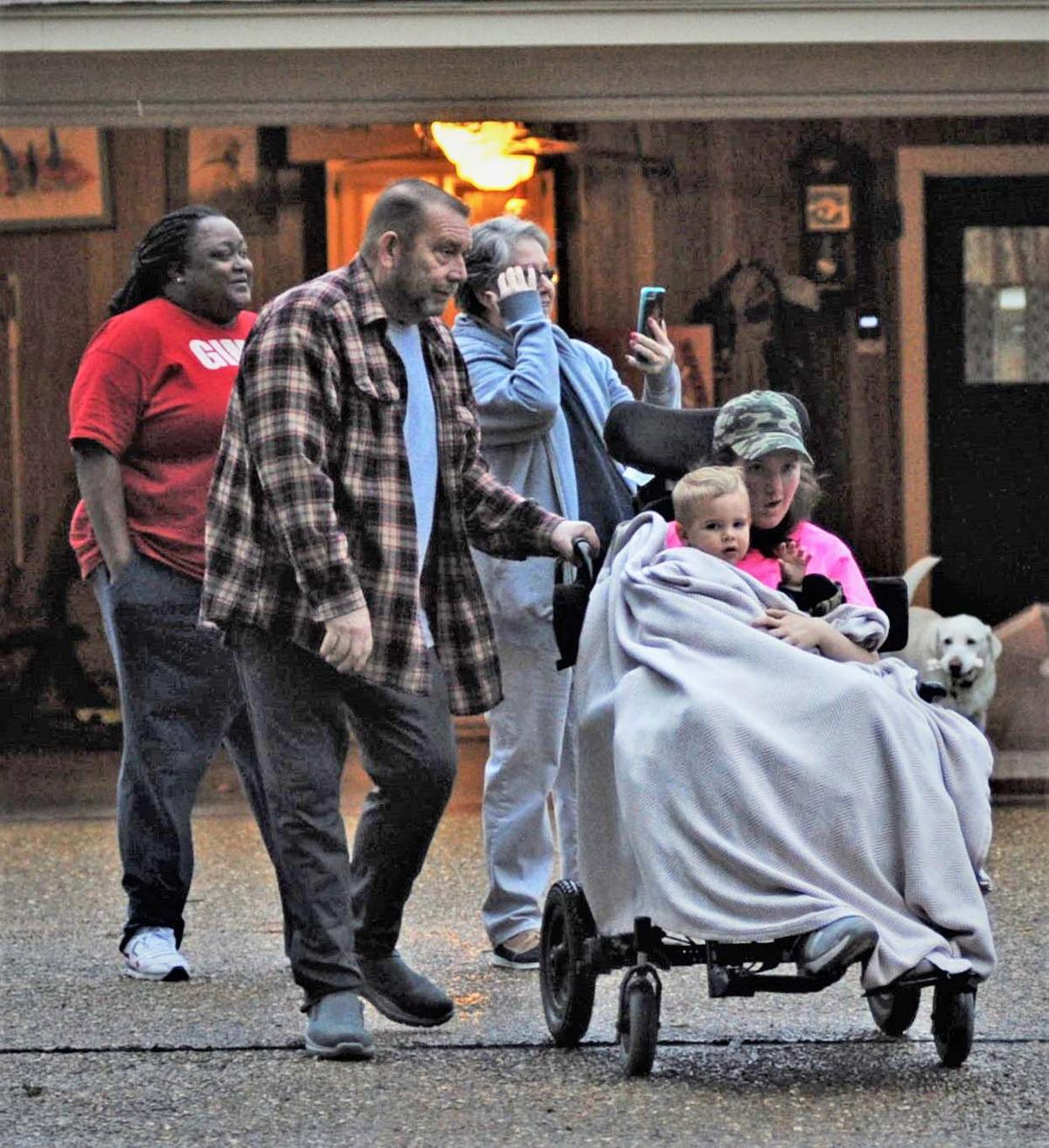 Friends welcome Faith home | Covid-19 | corsicanadailysun.com