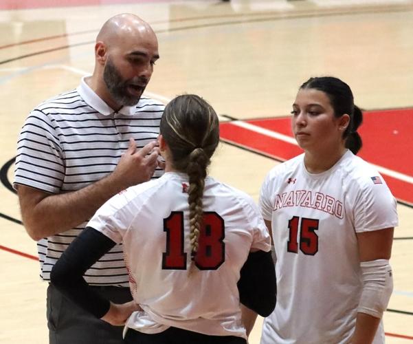 Navarro Volleyball: Top-seeded Bulldogs open Region XIV Tournament ...