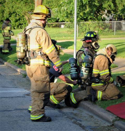 Firefighters quickly contain blaze | News | corsicanadailysun.com