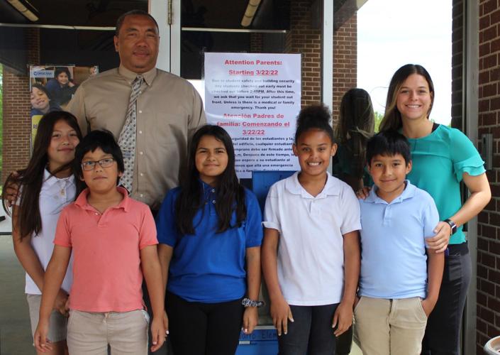 Navarro Elementary debuts Little Free Library | News ...