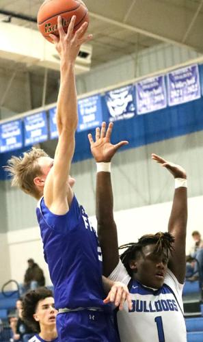 GC Boys Basketball: Rice downs Frost 58-46 | Sports | corsicanadailysun.com