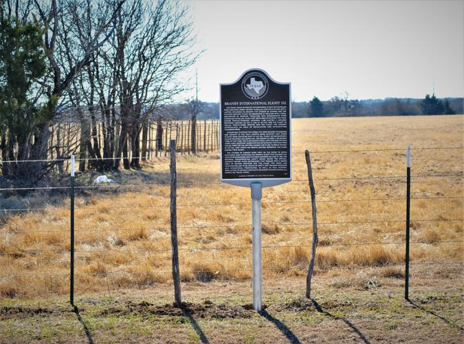 Marker placed at Texas’ worst air disaster site near Dawson | News ...