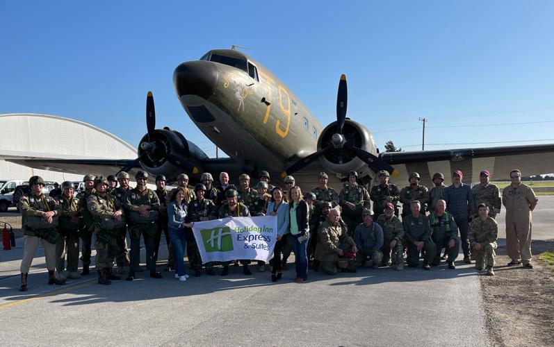 Liberty Jump Team members earn their wings | News | corsicanadailysun.com