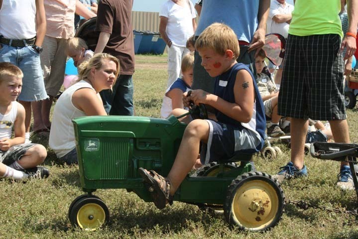 Kiddie tractor pull | | countrymessenger.com
