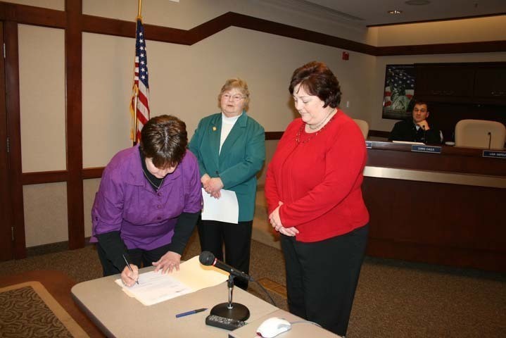 PHOTOS New members sworn in | | countrymessenger.com