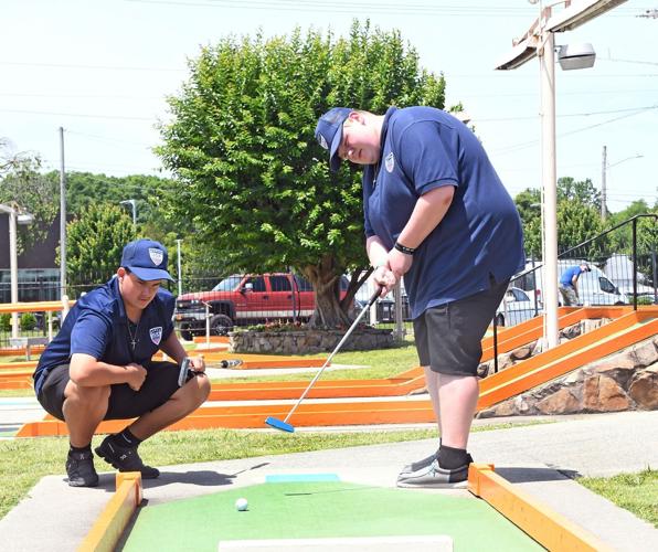 Asheboro teen taks putting skills to world competition | Features ...