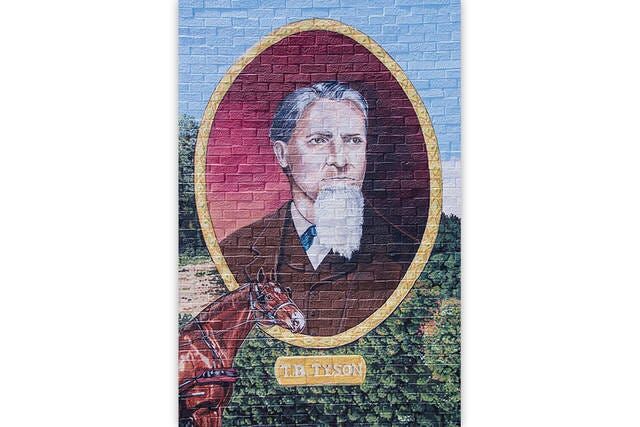 Murals depict Carthage’s colorful history | Features | courier-tribune.com