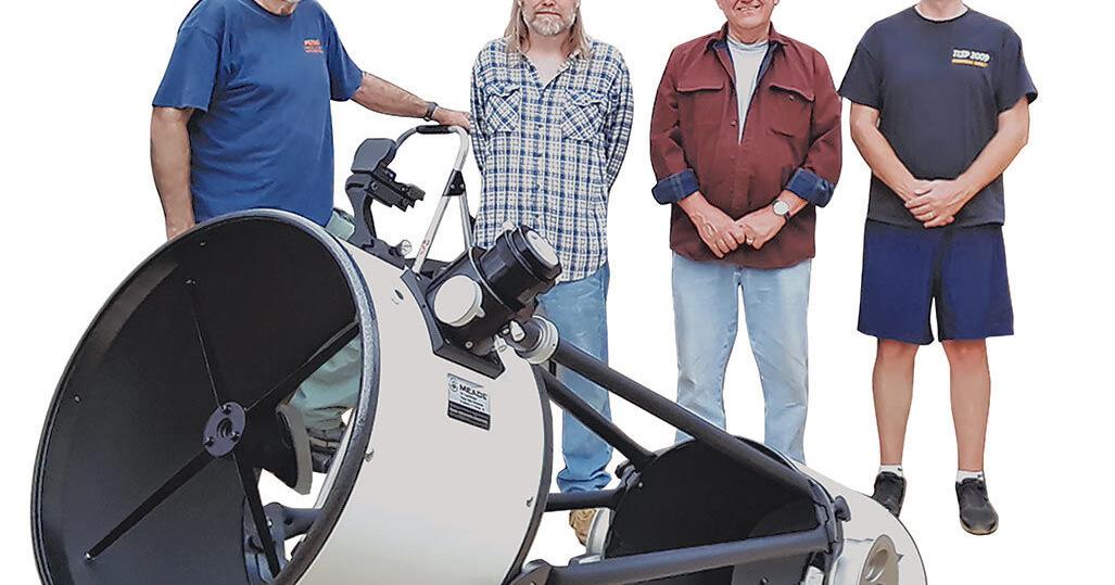 Observers at LaGrange | This Week | courierjournal.net