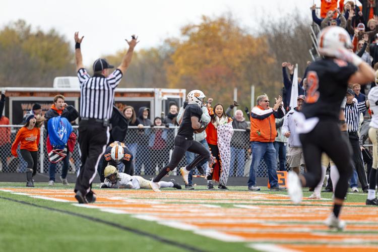 WCHS Panthers defeat SHG Cyclones on thrilling final play, advance to ...