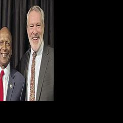 Jesse White receives 2023 Simon-Edgar Statesmanship Award | Morton ...