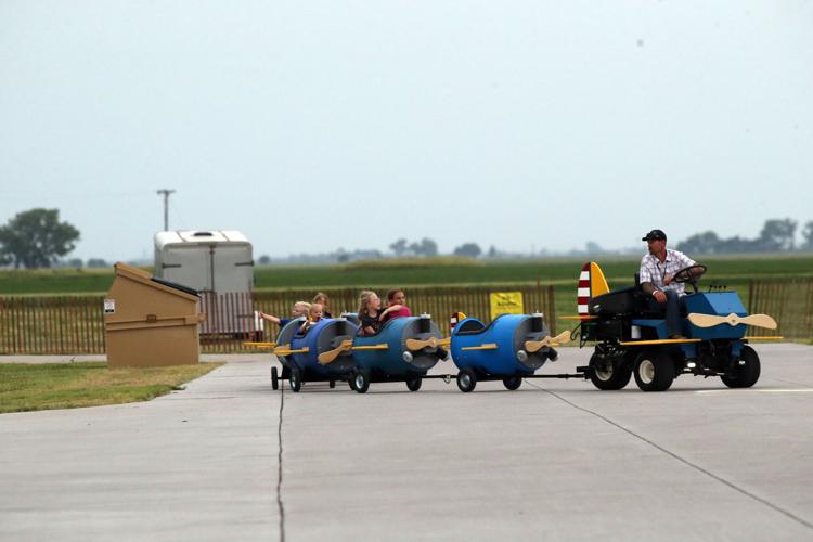 Tailwinds 2024 | Multimedia | cozadlocal.com