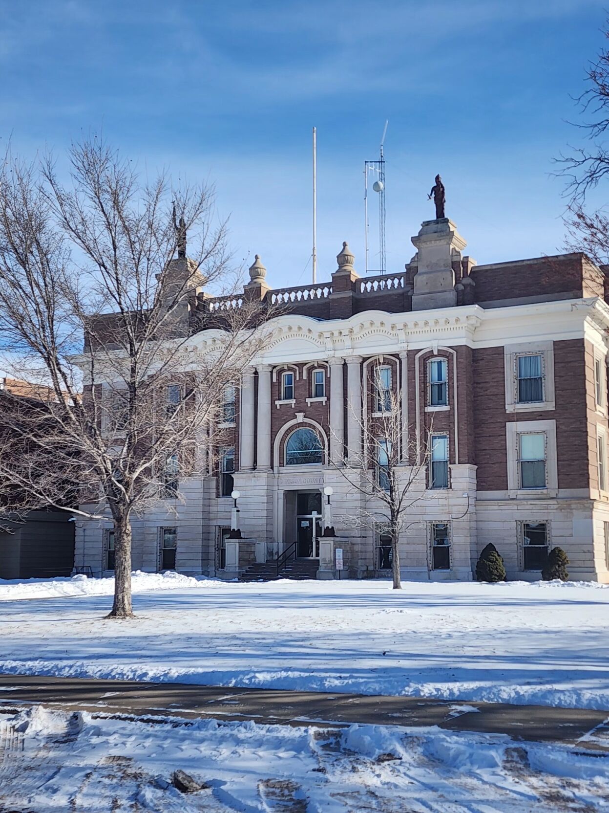Commissioners Appoint Members and County Newspapers | News | cozadlocal.com