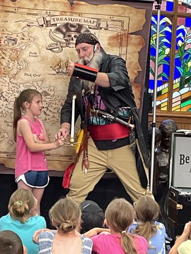 Captain Toby KID Takes Children on Pirate Adventure | News | cozadlocal.com
