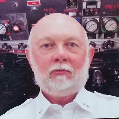 Crew keeps hydrants ready and waiting for an emergency | Glade Sun ...