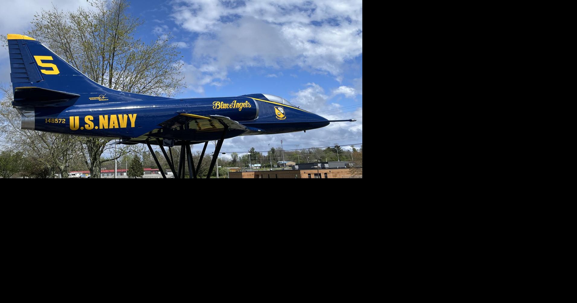 CCHS jet restored to U.S. Navy specs | News | crossville-chronicle.com