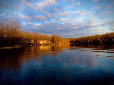 Lake Canterbury glows in the afternoon light | Community | crossville ...