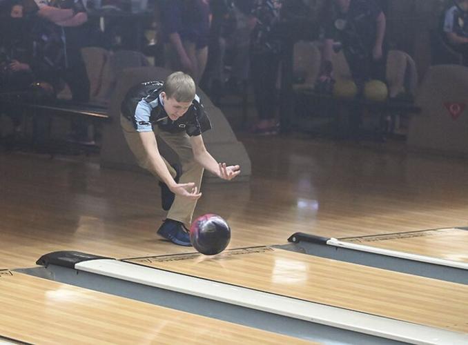 Jet bowling team off to a perfect start | Local Sports | crossville ...