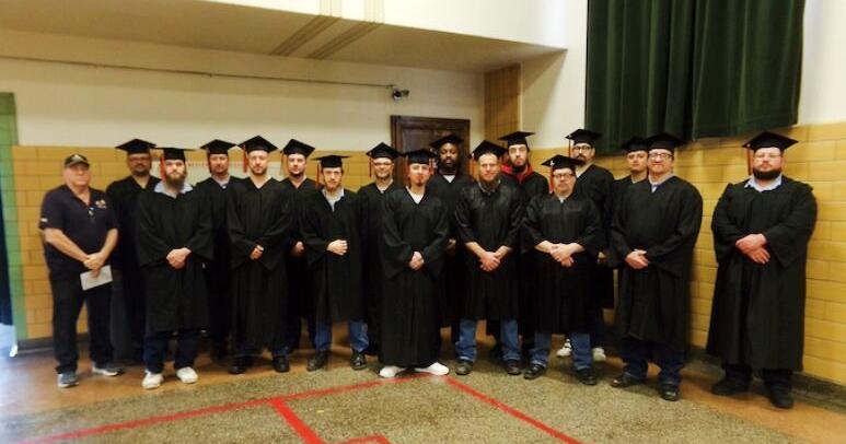 Inmates earn diplomas, certificates | News | ctnewsonline.com
