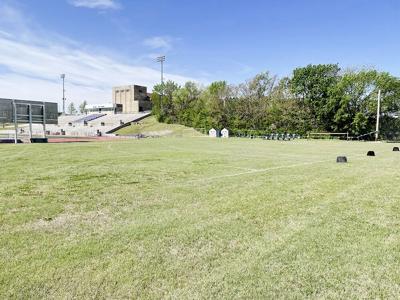 Southwestern breaks ground for football facility | News | ctnewsonline.com