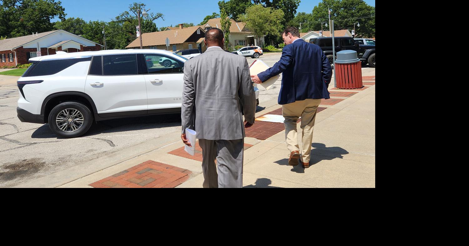 Rural Kansas prosecutor retires from office while facing criminal ...