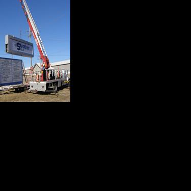 Strother Field installs new directional signs | News | ctnewsonline.com