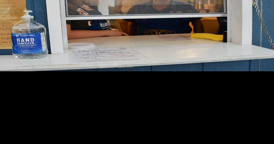 Slew of sausages and oodles of noodles | | ctnewsonline.com