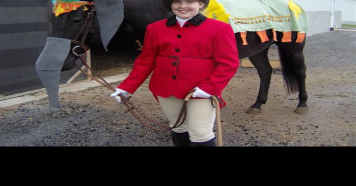 Simple objects can be transformed into great Halloween costumes