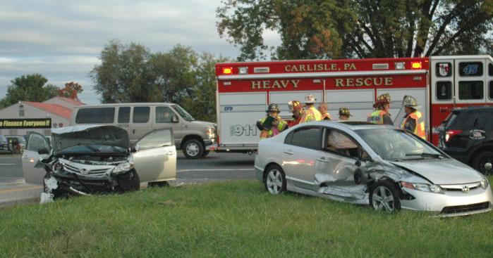 Two vehicles crash on West Trindle in Carlisle