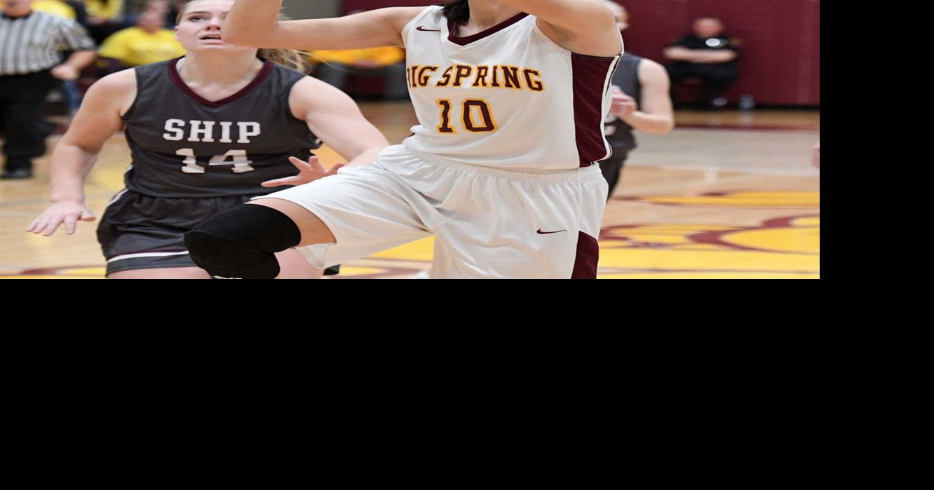 Girls Basketball: Laila Moore sinks game-clinching free-throw, Big ...