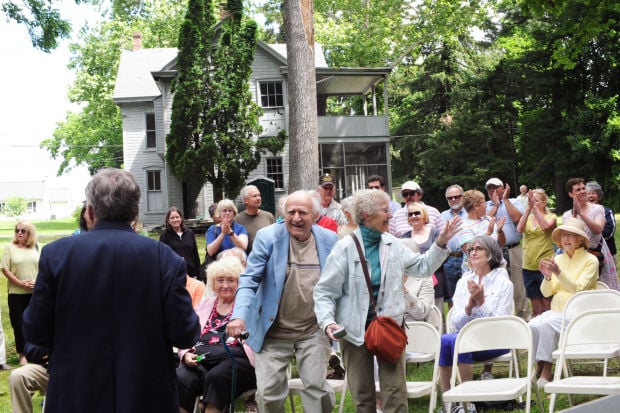 Historical marker unveiled at Craighead House in South Middleton Township